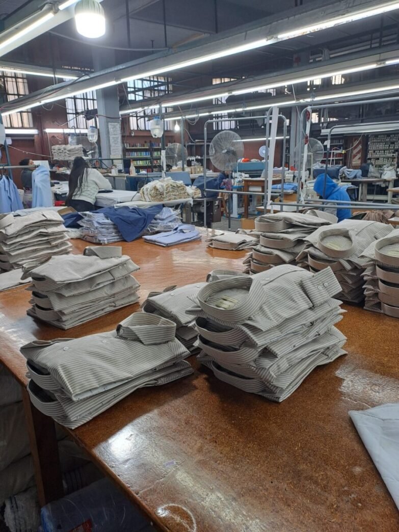 Producto Terminado En Camisas Finas De Hombre Y Mujer - Indumentaria Online